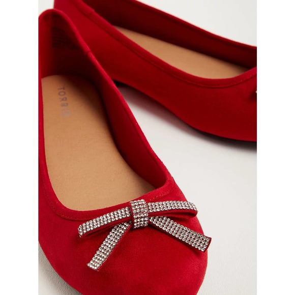torrid | Shoes | Nwt Torrid Bow Rounded Toe Ballet Flat Red Faux Suede ...